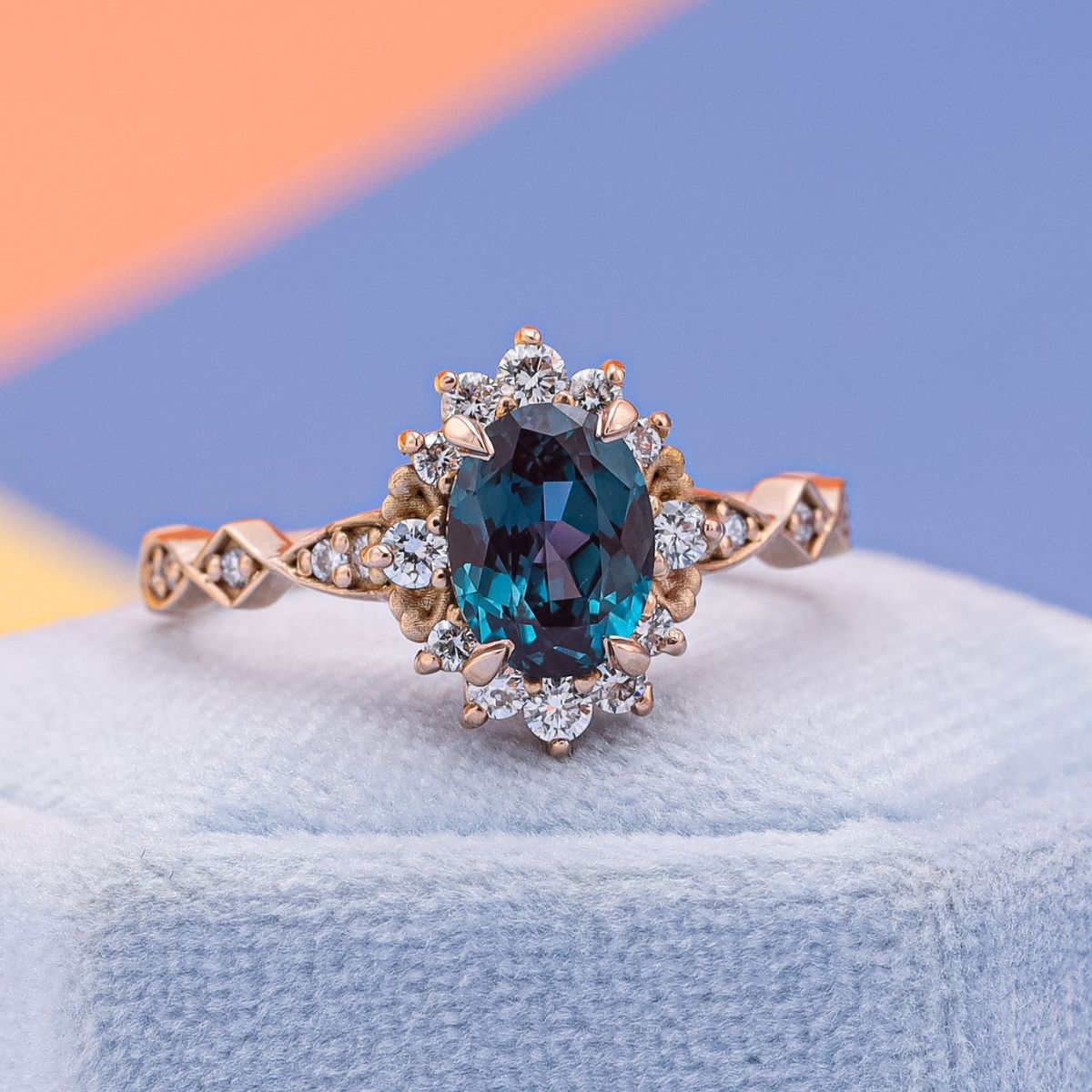 How to pick the perfect alexandrite | CustomMade.com