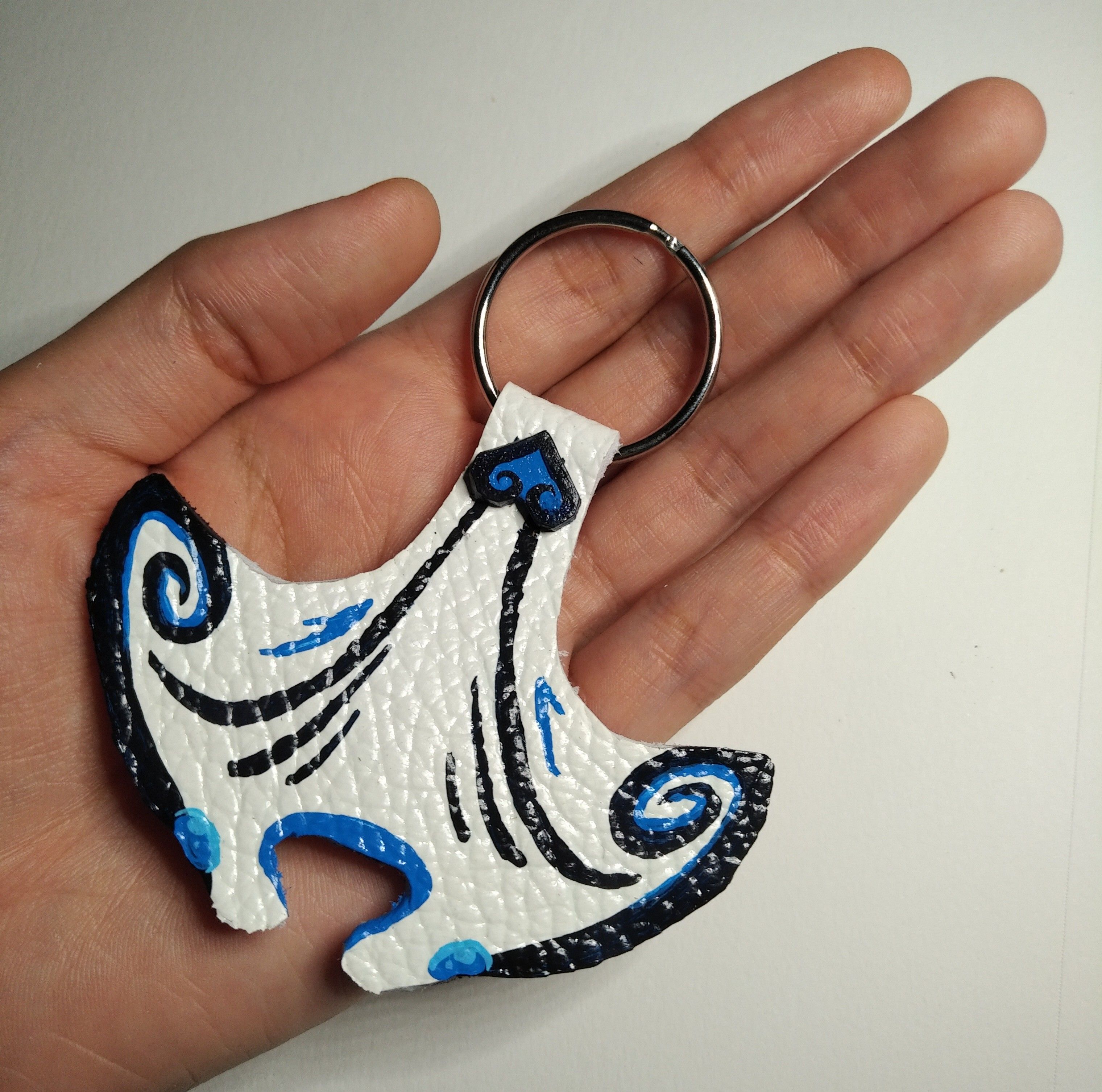 Buy Hand Made Leather Manta Ray Keychain Blue And White, made to order ...