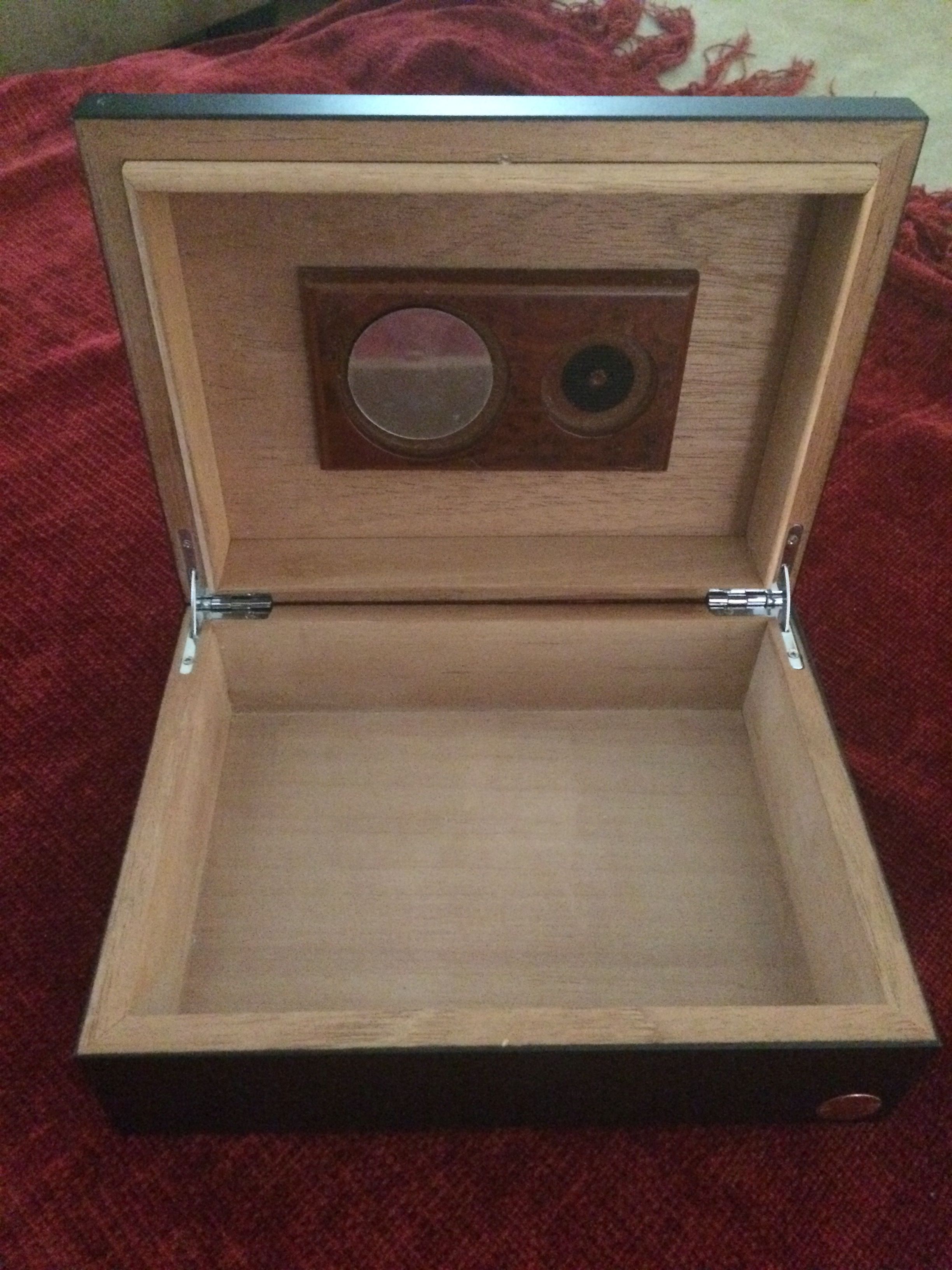 Buy Hand Made Custom Humidor With Resin Top, made to order from One ...